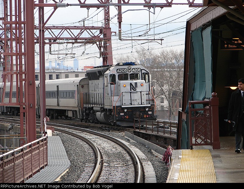 NJT 4208